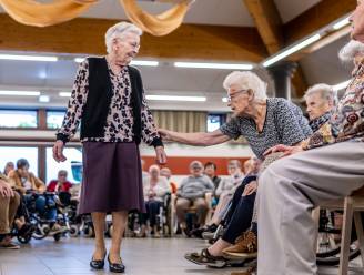 NET OPEN. Gert (41) en Els (41) starten koffiebar Ellies in de ...