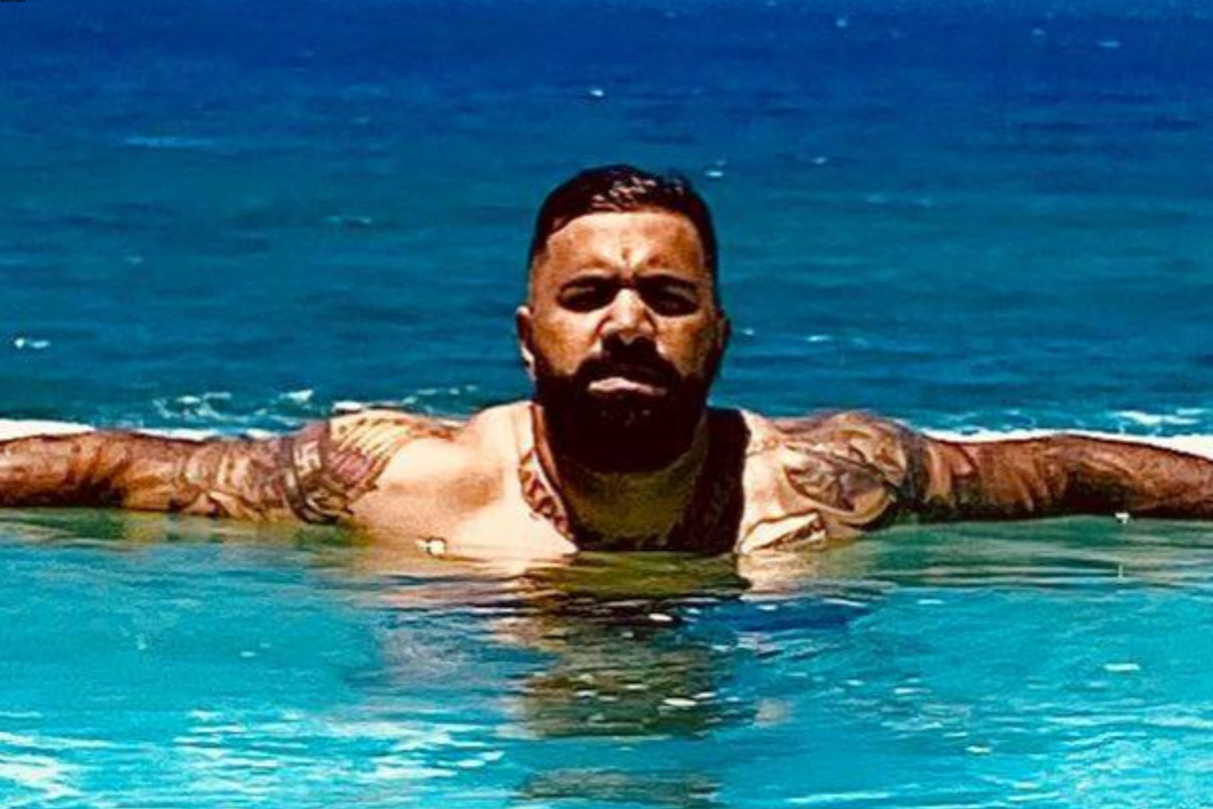 PORTRET. De Hells Angel die nu terreur beraamt tegen Joden in Europa: “Het ene deel van het lijk ...