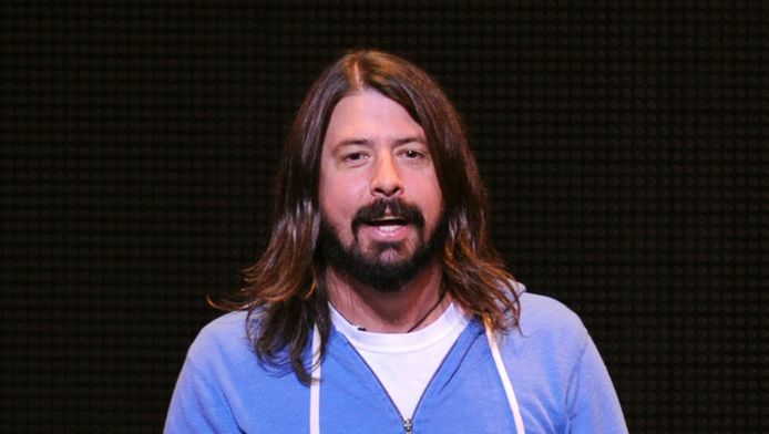 Dave Grohl opnieuw achter de drums bij QOTSA | Muziek | hln.be