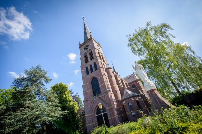 Kerk van Oerle in trek bij sportscholen: Imperiumsports uit Nuenen in ...