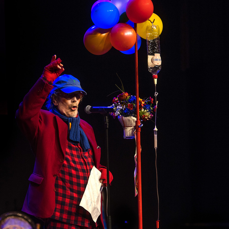 Tonpraoter Harry Hens uit Waalwijk treedt weer op | Foto | bd.nl