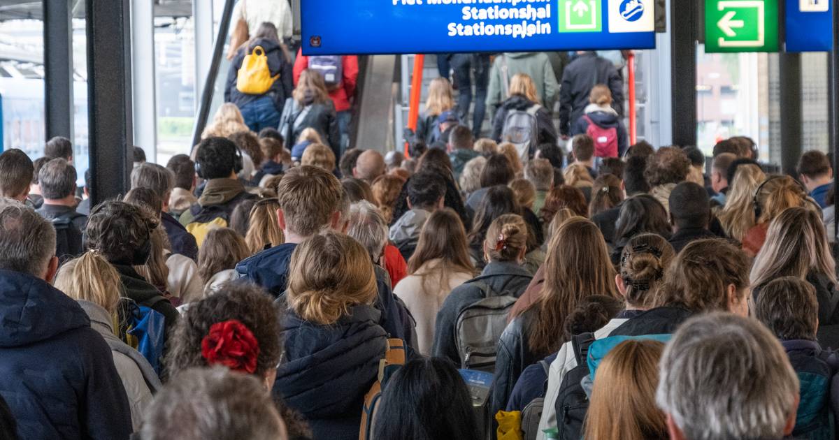 Vreugde op Amersfoort CS van korte duur: roltrap is na drie dagen ...