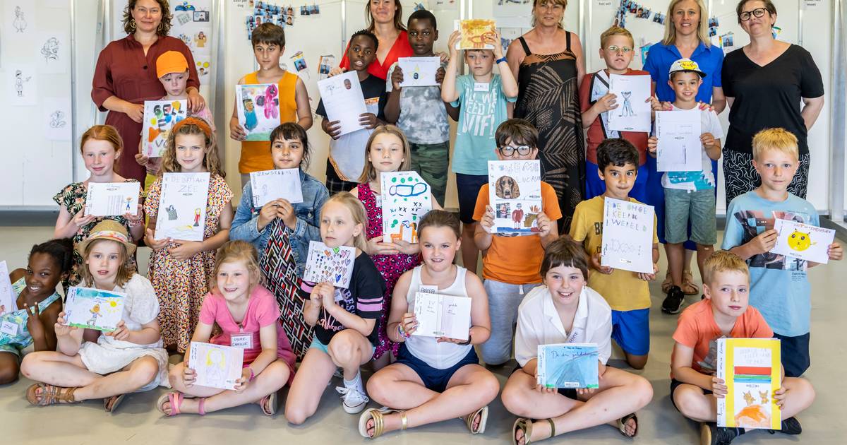 Derdeklassers De Puzzel sluiten leestraject af in bibliotheek | Lebbeke ...
