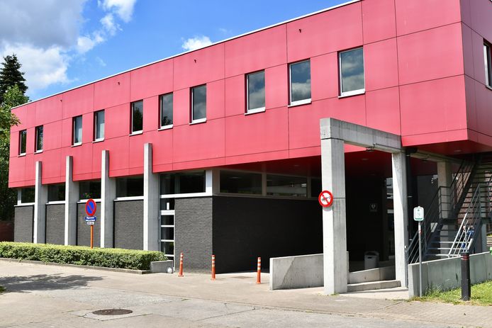 Vertel-en bevrijdingstafel als middel om onvertelde Roeselaarse ...