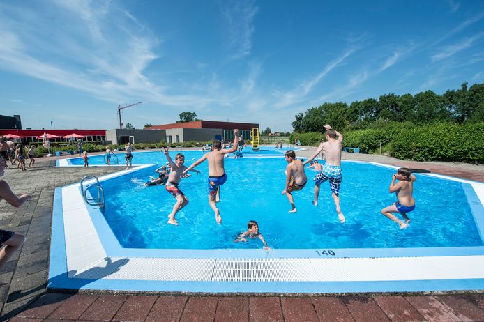 Bevelands buitenbadseizoen ten einde - topseizoen voor zwembaden ...