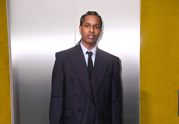 Amerikaanse rapper A$AP Rocky moet opnieuw naar de rechtbank voor ...
