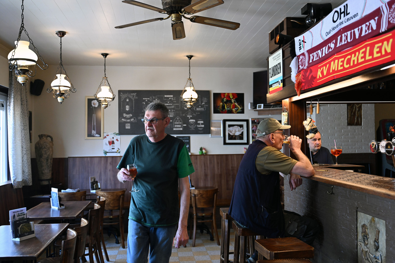 Na 40 jaar trouwe dienst zoekt Seppe (62) een overnemer voor volkscafé ...