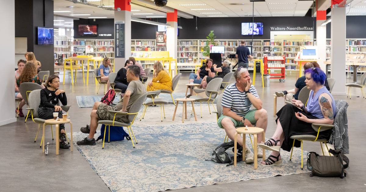 In gesprek met een hacker of verslaafde? In de bieb vertellen zij hun ...