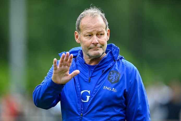 Danny Blind keert niet meer terug als commissaris bij Ajax: ‘Ik wil ...
