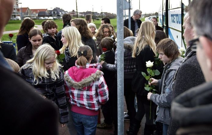 Urk rouwt om Dirk Post | Buitenland | hln.be