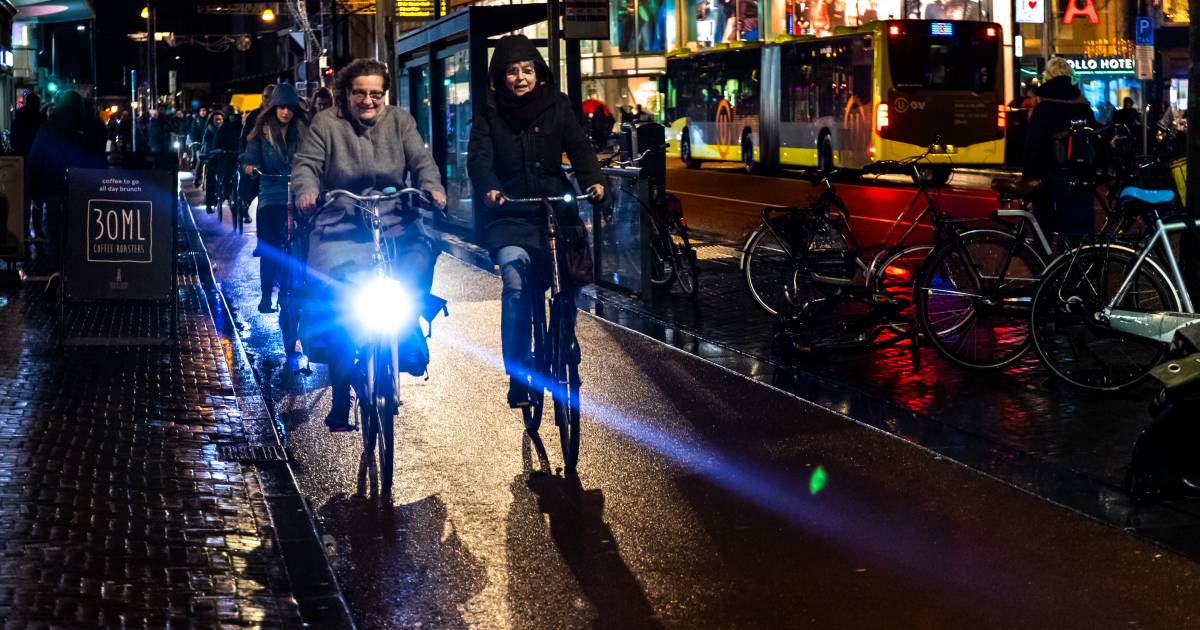 De gare dynamo sterft uit: 8 op de 10 Nederlanders fietsen met werkende ...