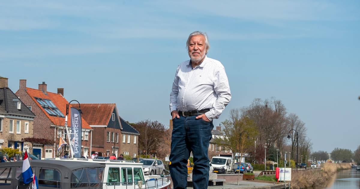 De ‘burgemeester van Dinteloord’ is iedere dag bezig met zijn dorp ...