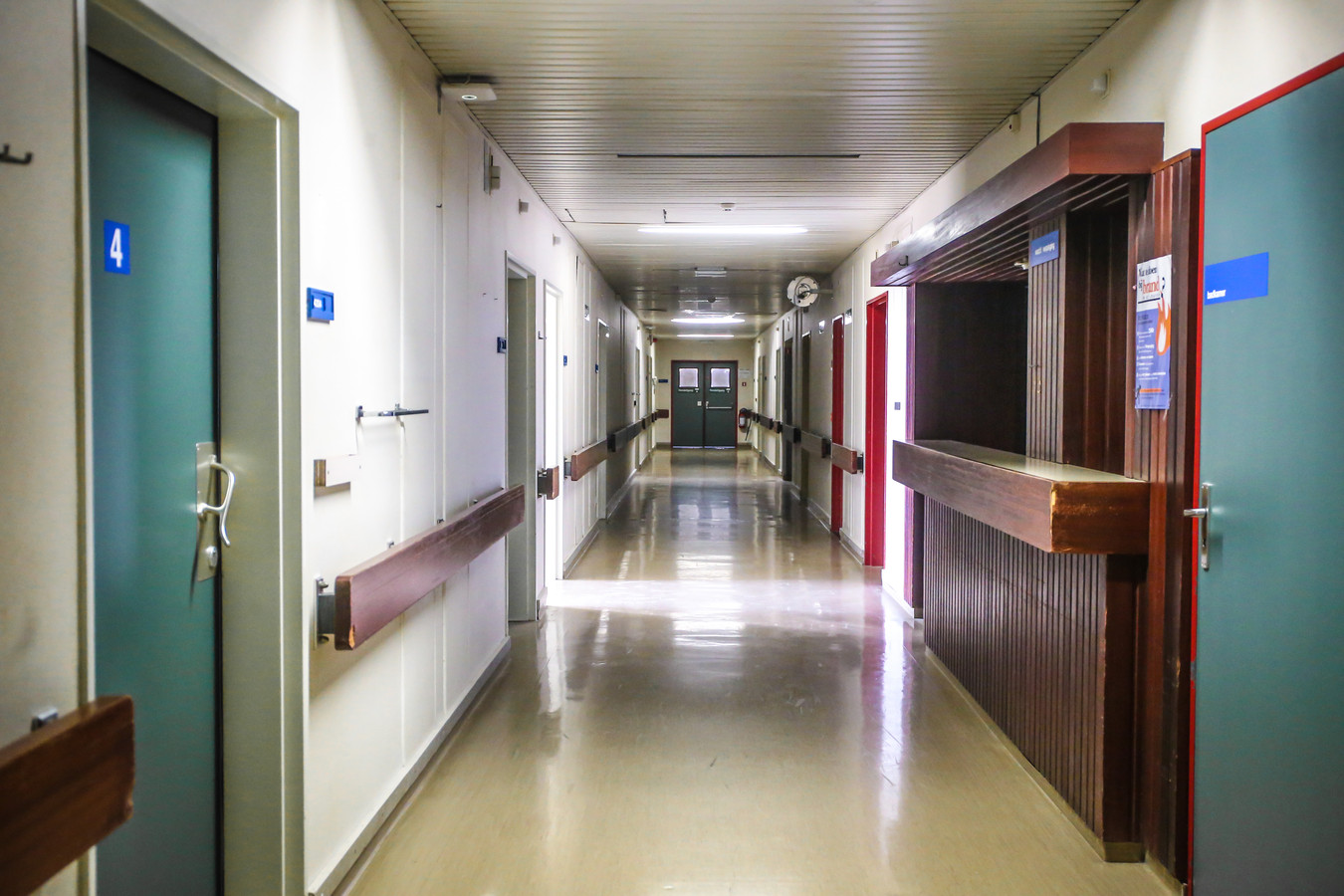 40 jaar oud en nooit gebruikt: Sint-Pietersziekenhuis, “de gele olifant ...