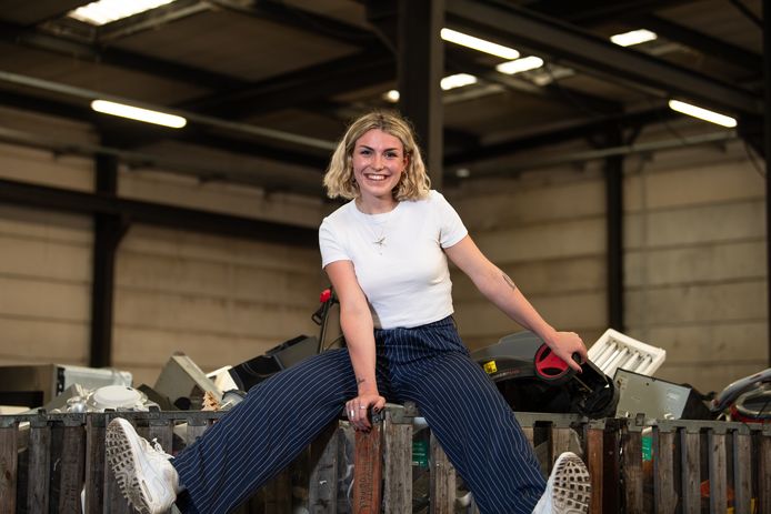 Gloria Monserez pakt uit met nieuwe reeks (en trekt hiervoor met drie ...