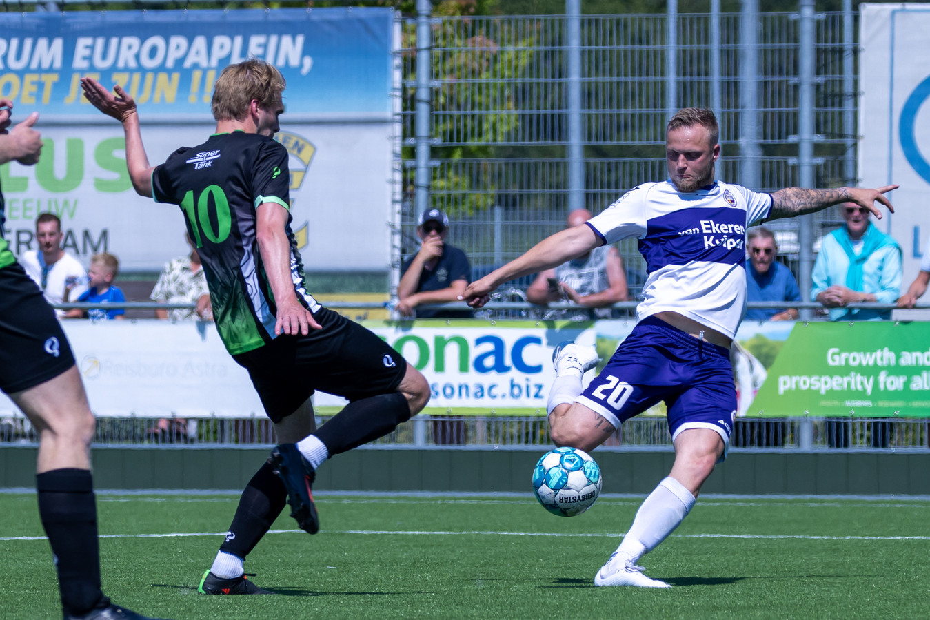 LRC’er Fabian van Horssen scoort voor overleden vader: ‘Vorige week zat ...