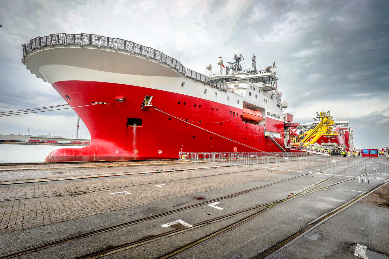Overrompeling voor uniek bezoek aan schip bij Jan De Nul: “We hopen dat ...