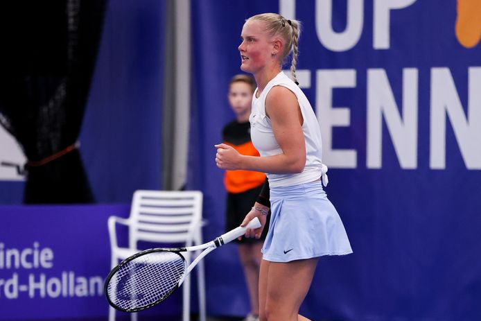 Eerste nationale titel laat Suzan Lamens (22) glunderen: ‘Heel leuk om ...