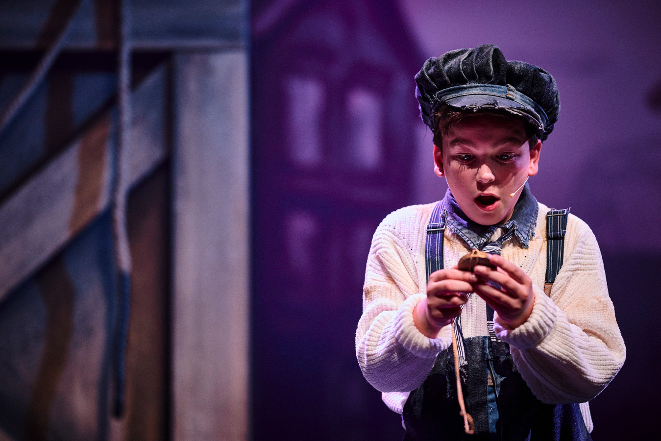 Max (11) toert als Kruimeltje het hele land door: ‘Ik rende juichend ...