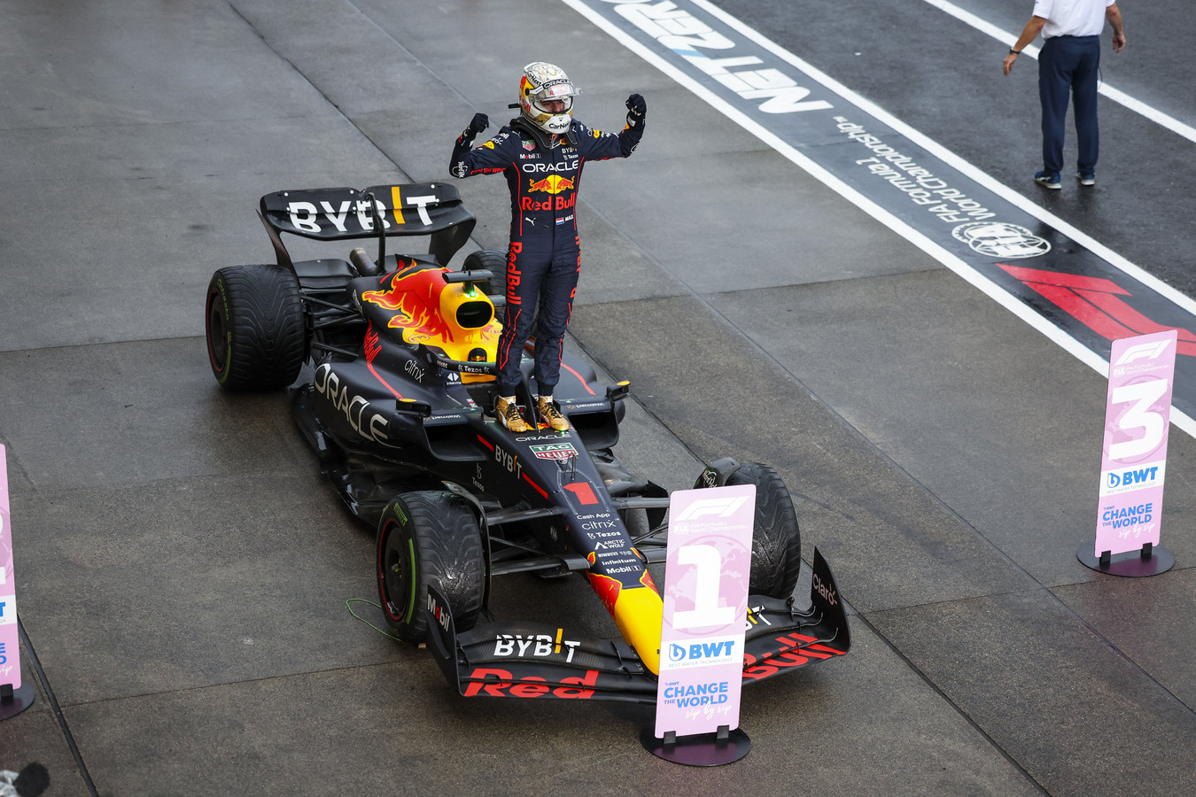 Complete verwarring in Japan: Formule 1 roept Max Verstappen na gegoochel met punten tóch uit ...