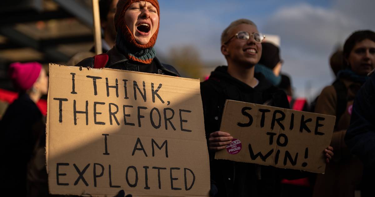 Britse leerkrachten gaan staken voor hoger loon | Nieuws | hln.be
