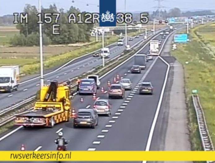 File op A12 door ongeluk lost snel op | Arnhem | AD.nl