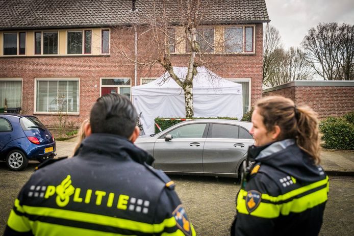Dode vrouw in Eindhovense woning niet door misdrijf om het leven gekomen | Eindhoven | bd.nl