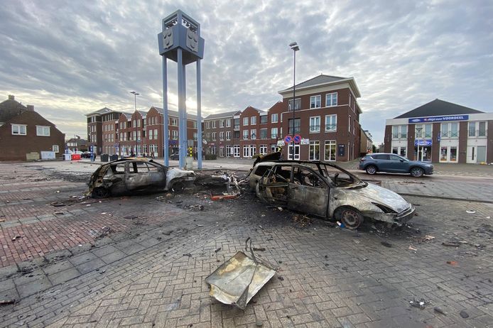 ‘Vuurwerkvluchtelingen’ uit Hedel doken onder in hotel: ‘Dit is enorm ...