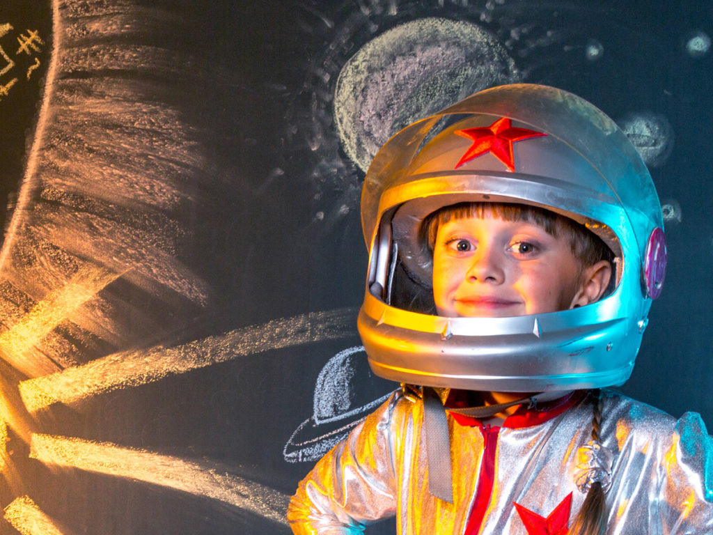 'Kids on the Moon' geeft je de ruimte | Foto | AD.nl