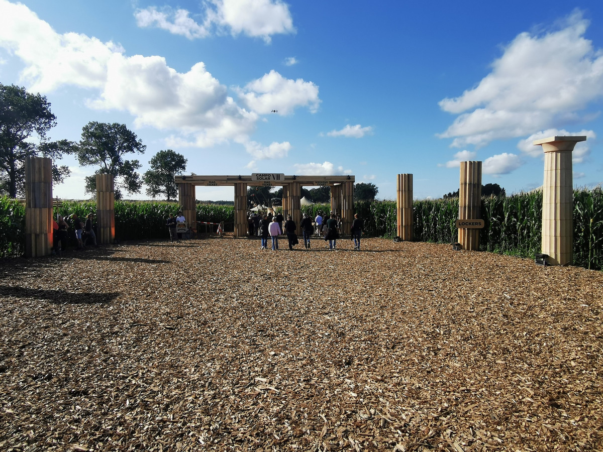 IN BEELD. Campo Solar in Damme start onder stralende zon | Foto | hln.be