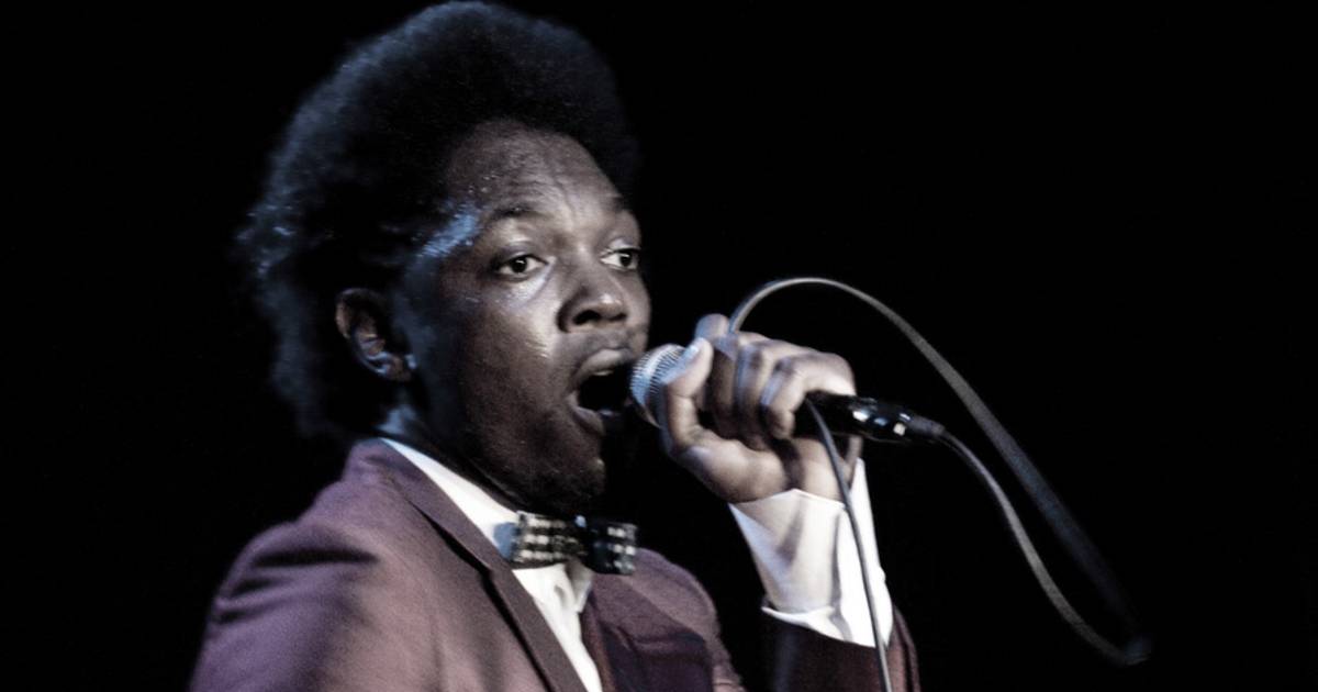 Belgisch-Congolese rapper Baloji sleurt Bono op podium | Muzieknieuws ...