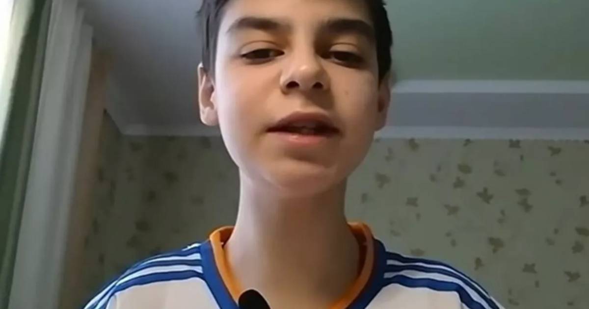 Russische jongen van 15 veroordeeld tot 5 jaar cel voor uitdelen anti-Poetinpamflet | Oorlog ...