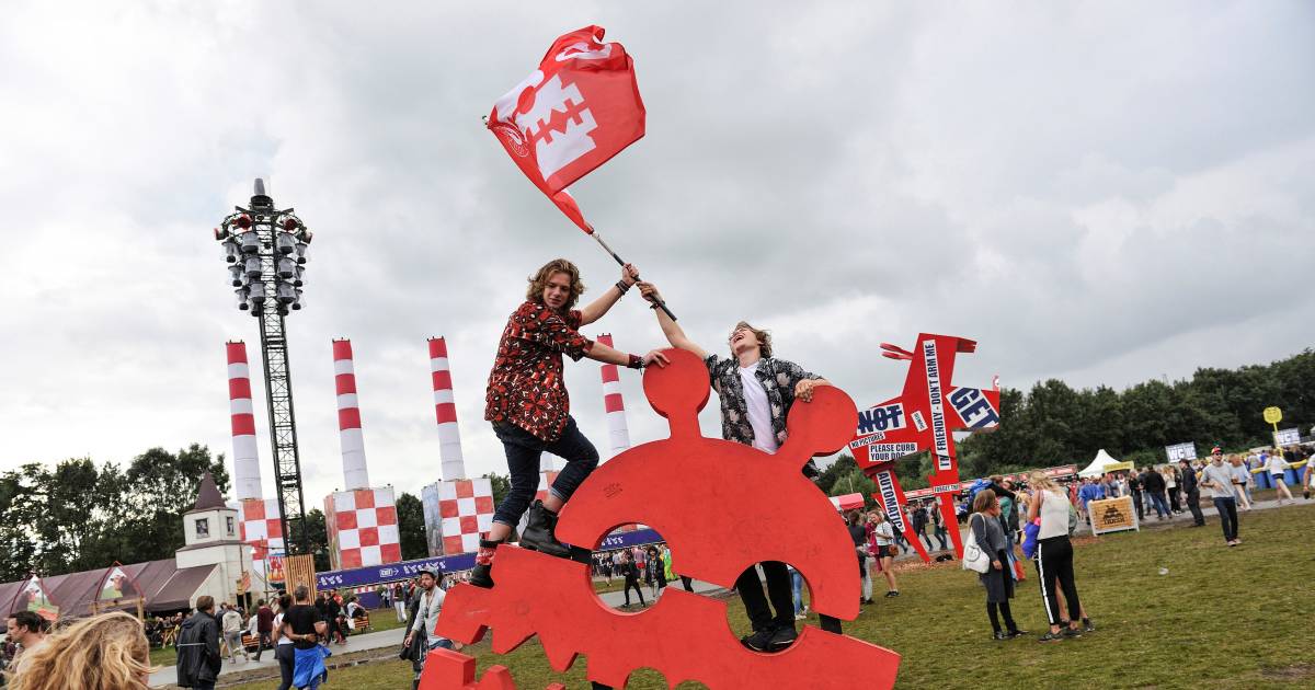 50 jaar Mojo Concerts: Toen ze nog over hekken klommen | Show | AD.nl