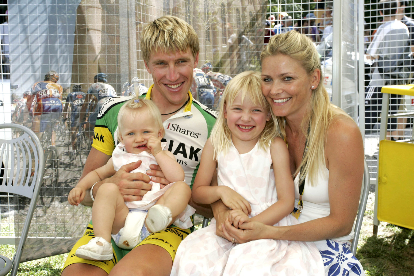 Dochter (14) van Axel Merckx moet 2 jaar chemo ondergaan: “Athina staat ...