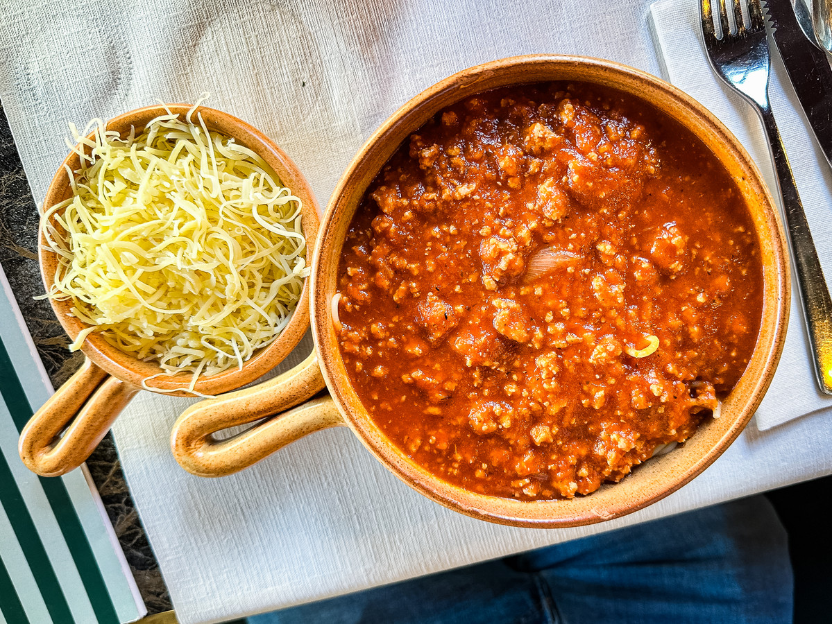Luc Bellings gaat op zoek naar de lekkerste spaghetti bolognese aan de ...