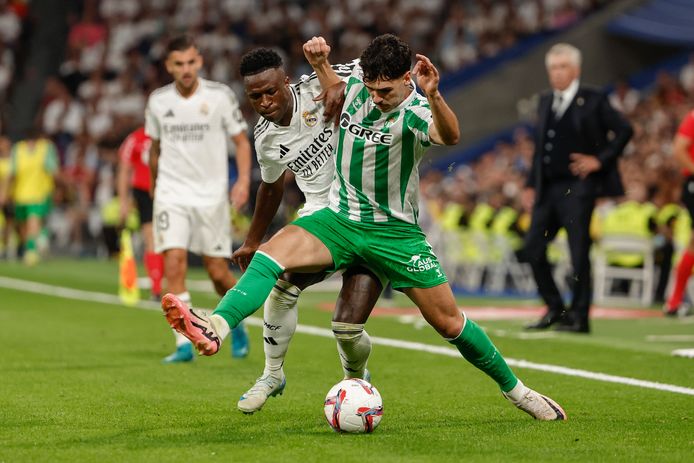 Hoezo, ruis op hun relatie? Vinicius laat Mbappé de penalty trappen en ...