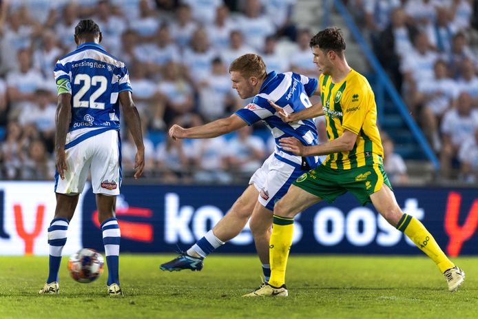 Devin Haen vertrekt: De Graafschap verkoopt spits aan Feyenoord | Sport ...