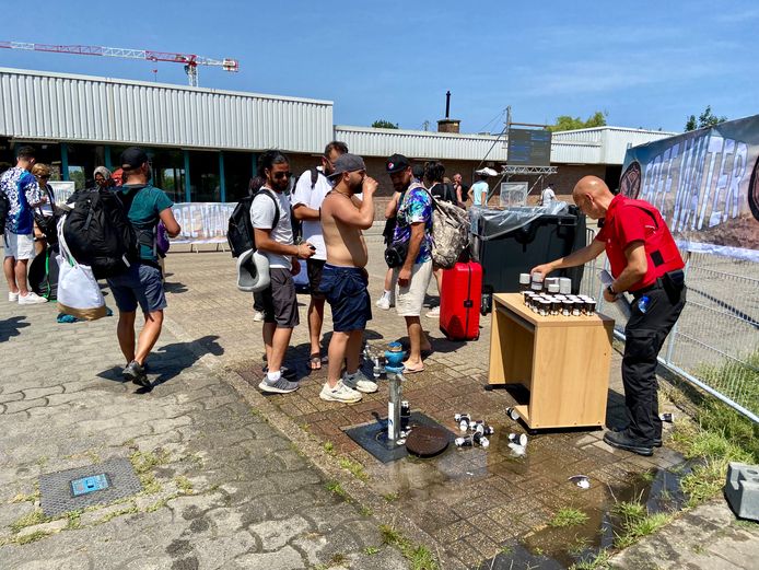 In extreme hitte naar huis vanop Tomorrowland: NMBS zorgt voor gratis ...