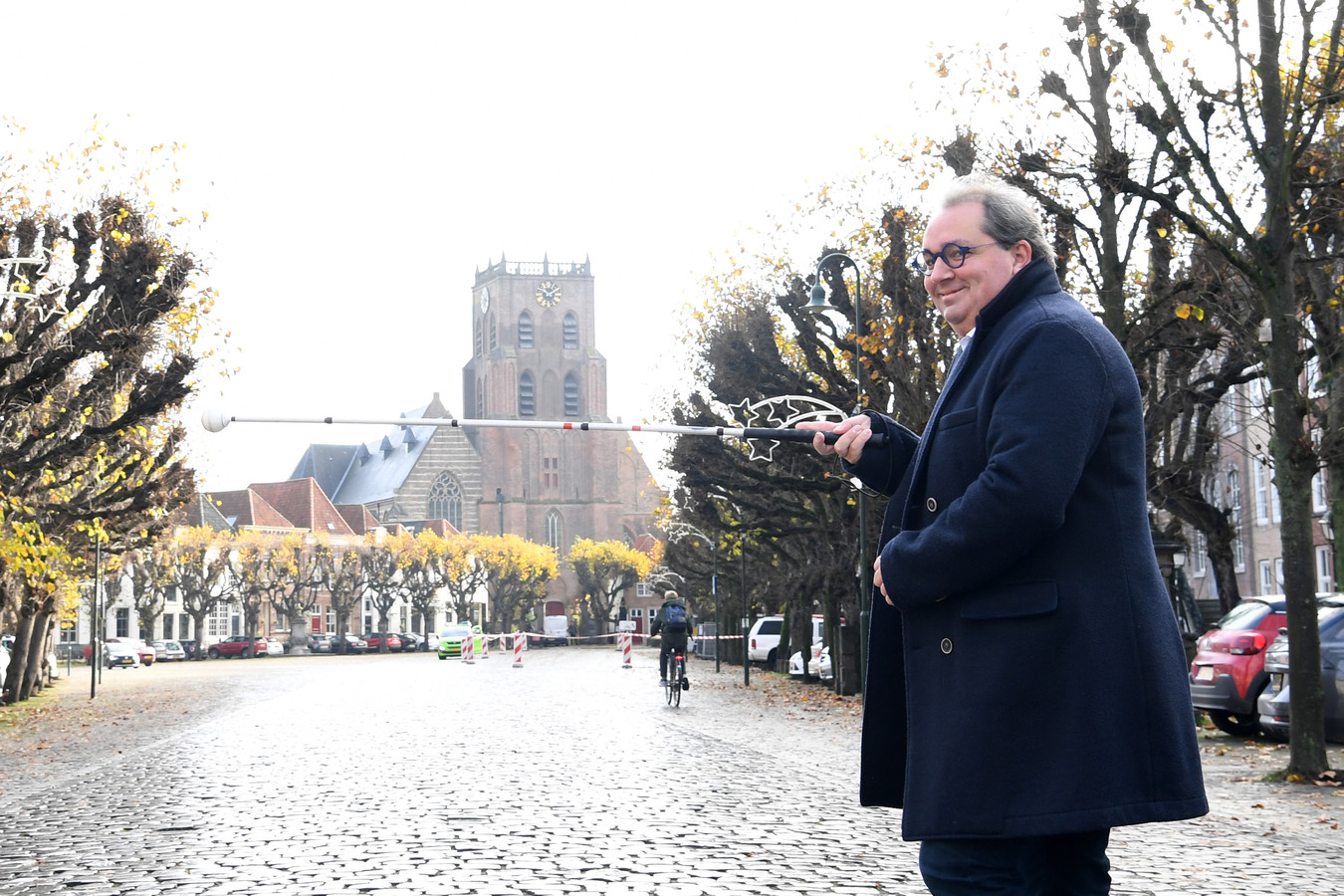 Tuinarchitect en raadslid Igor (40) gaat steeds slechter zien en horen ...