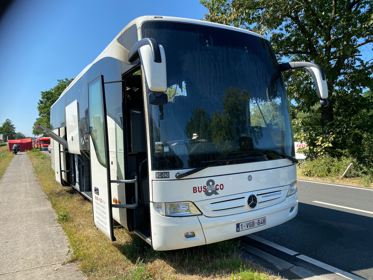 “Ze kregen ijsjes en knuffels”: BMW-hoofdzetel ving schoolkinderen op ...