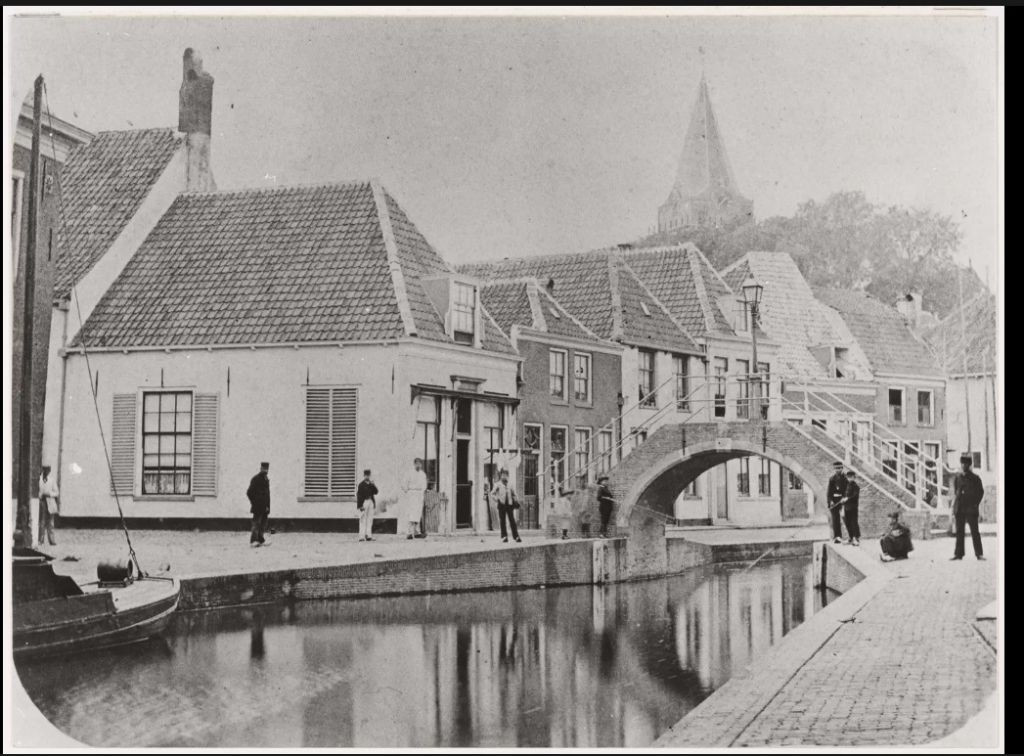 Waar je nu winkelt liepen vroeger paarden met trekschuiten: waarom de ...
