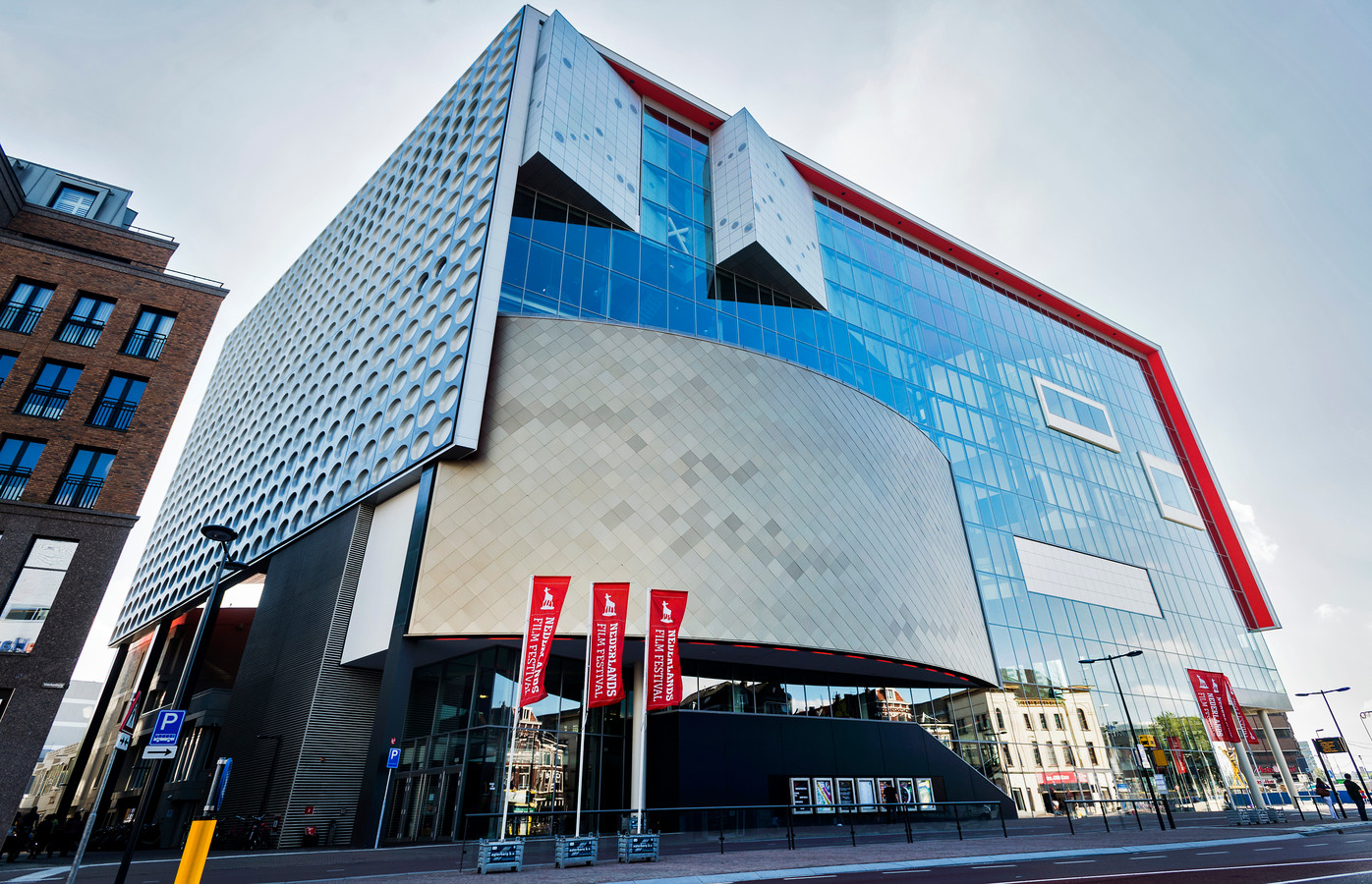 Van Tivoli in je woonkamer tot oliebollenbaktips: zo maak je er toch ...