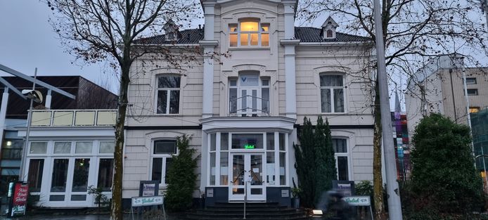 De Buurman failliet, De Beren zet plannen in de wacht: het zijn sombere ...
