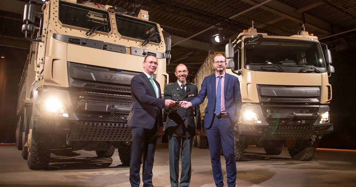 Defensie neemt eerste militaire voertuigen van DAF in ontvangst: “Trots ...