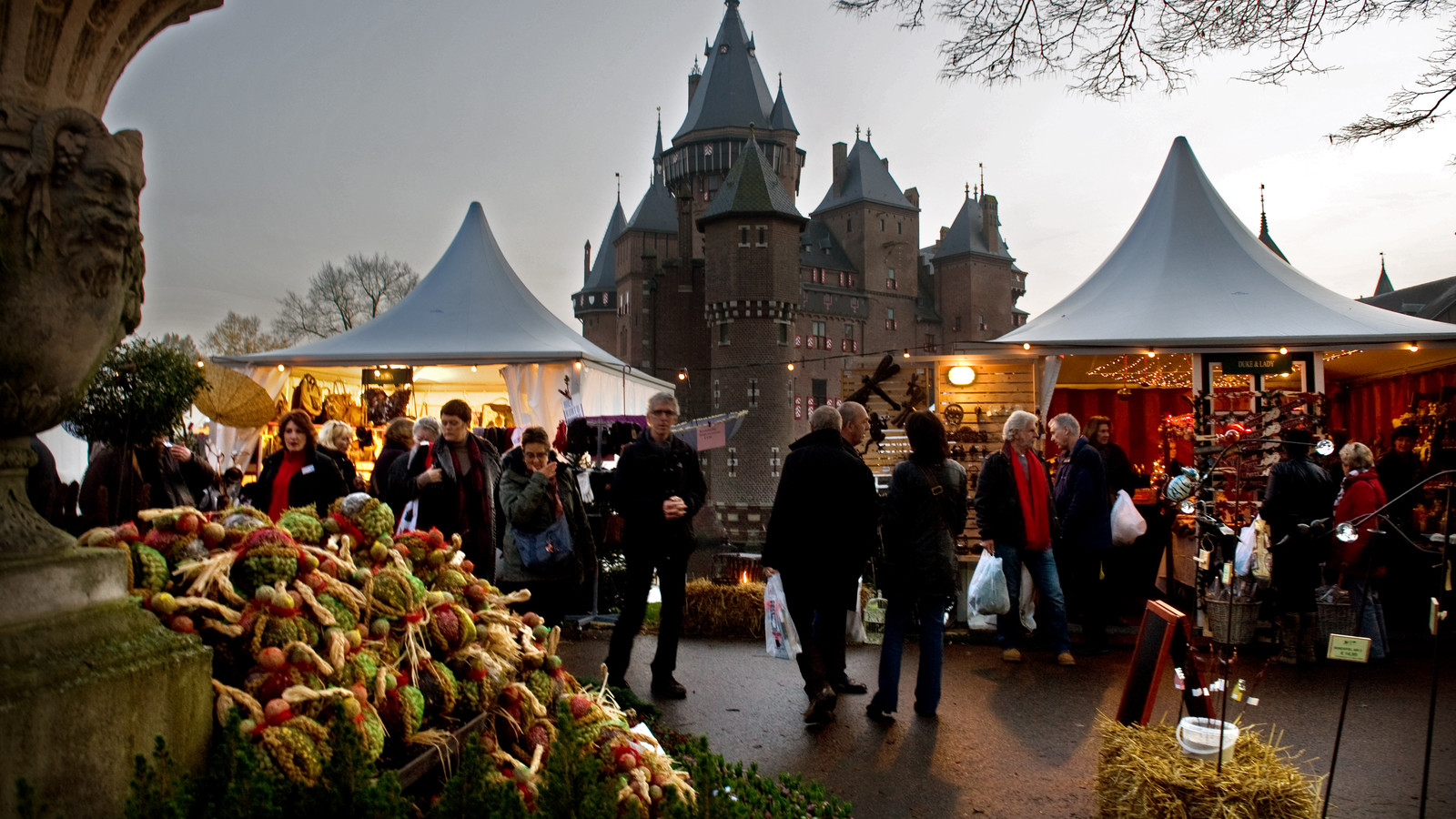 Een van de grootste kerstmarkten van Nederland verhuist naar Slot Zeist ...