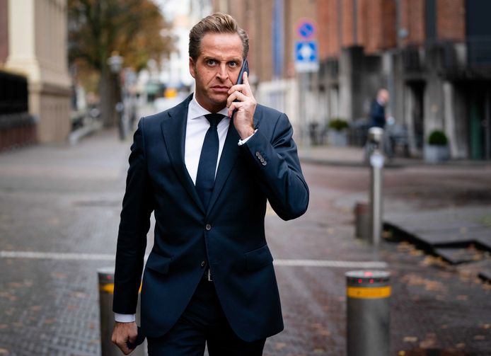 Zware tijden voor Hugo de Jonge: ‘Kijk uit dat je niet de volgende ...