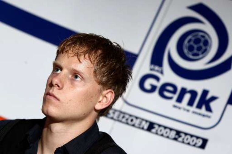 Tom De Mul officieel voorgesteld bij KRC Genk | De Morgen