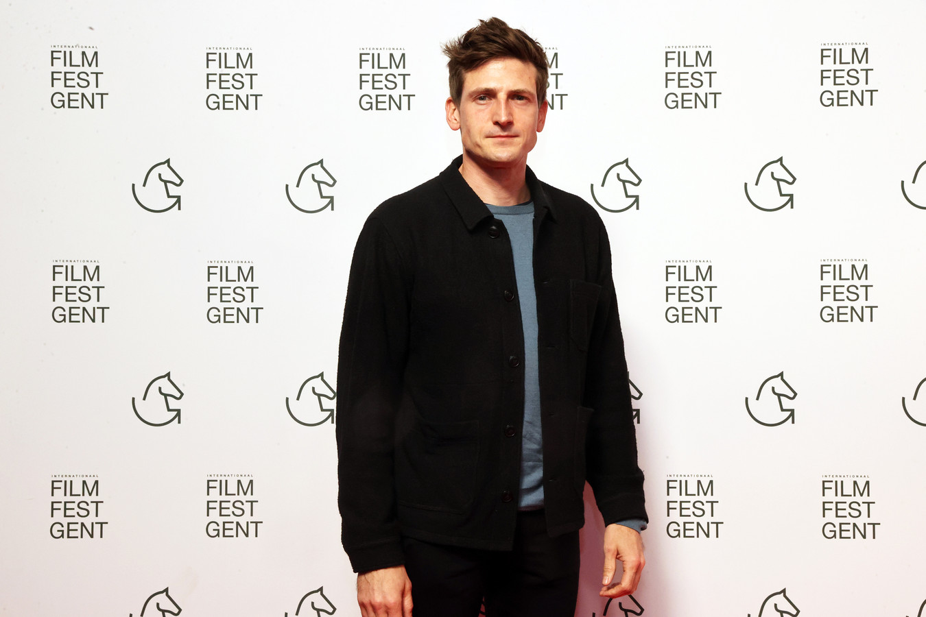 IN BEELD. Vlaams mediaminister Benjamin Dalle toont z’n selfiekunsten ...