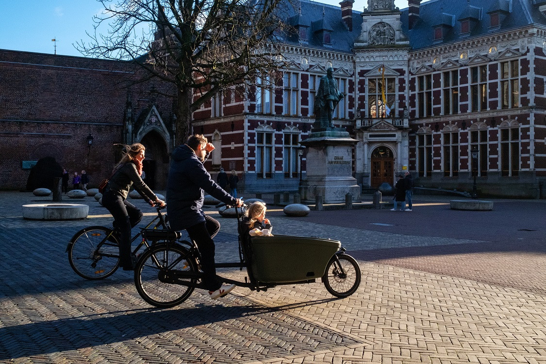 Voorstel SGP: ‘Zet bescherming gezin in Grondwet’ | Foto | AD.nl Voorstel SGP: ‘Zet bescherming gezin in Grondwet’ | Foto | AD.nl