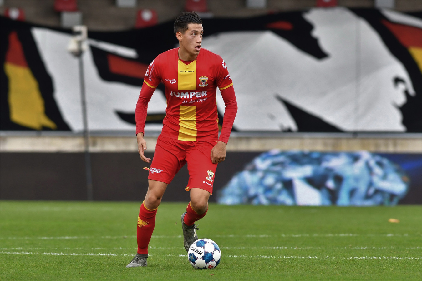 GA Eagles-speler Jay Idzes ziet zwarte zijde in voetballeven: ‘Van ...