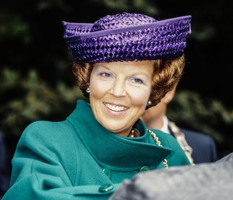 Zo leuk om terug te zien: zó liepen Beatrix en co. erbij toen ze ...